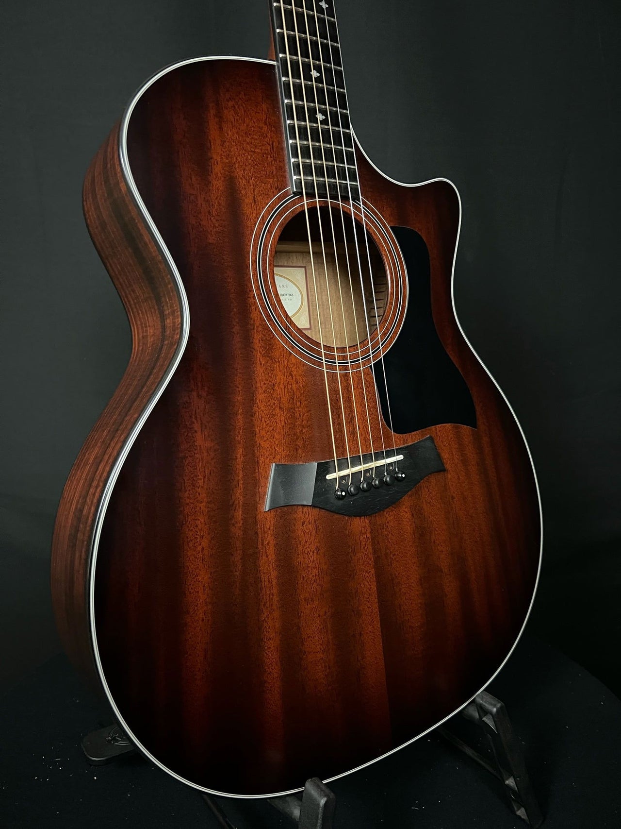 New and Vintage Guitars | Acoustic Corner | page