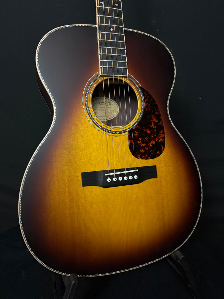 New and Vintage Guitars | Acoustic Corner